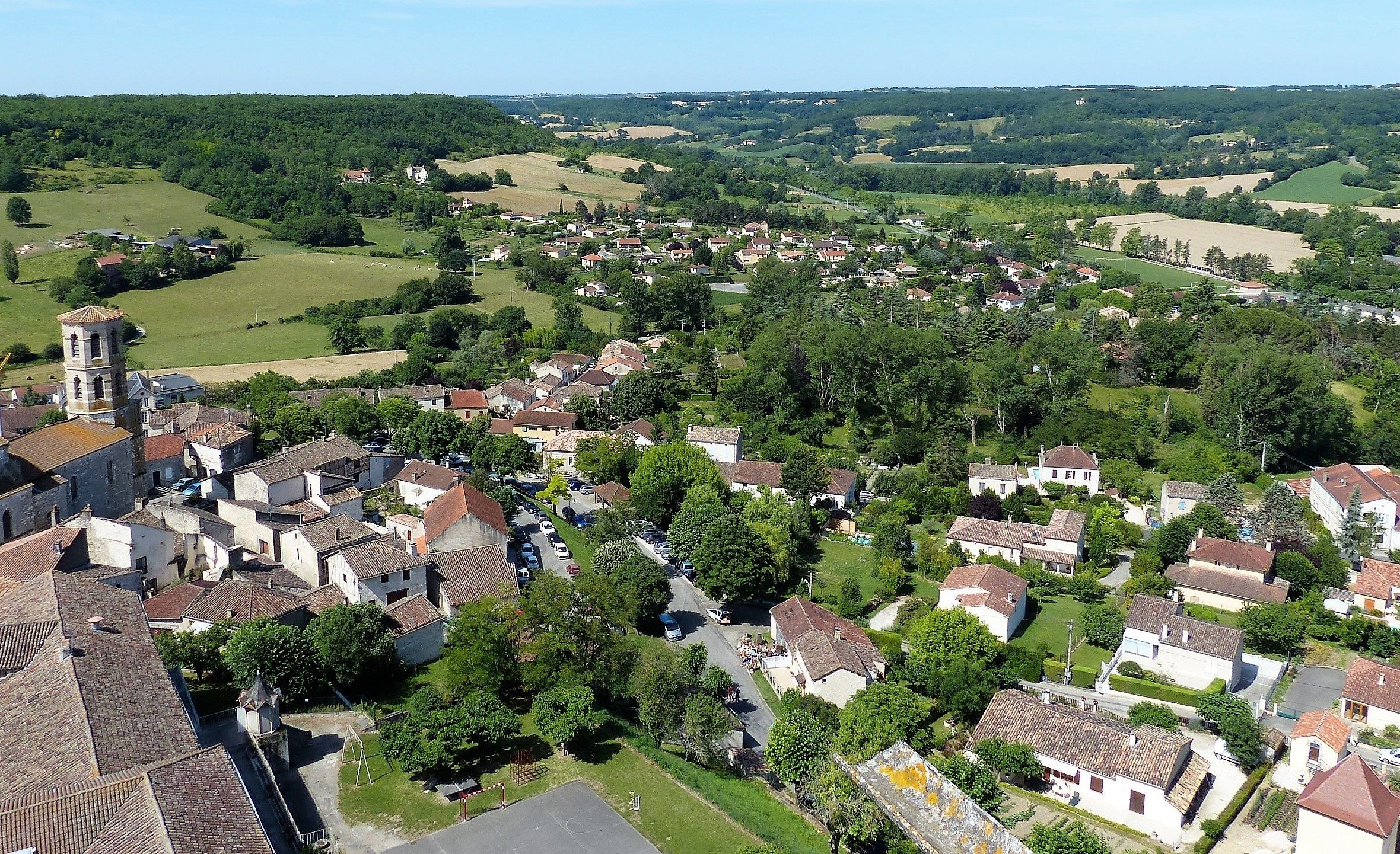 Montcuq : histoire, patrimoine et pèlerinage de Compostelle